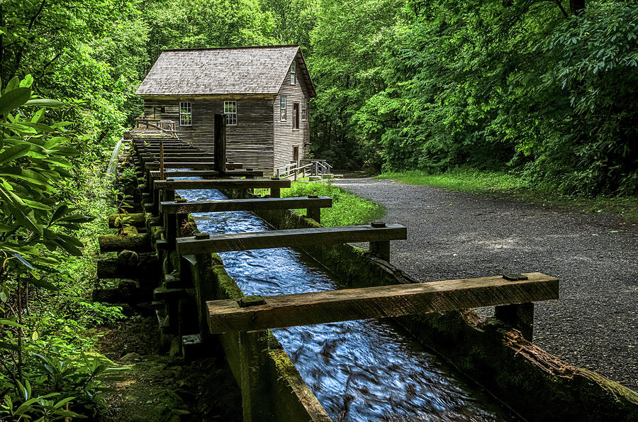 Mingus Mill: A Historic Grist Mill in the Smoky Mountains – Echoes of ...