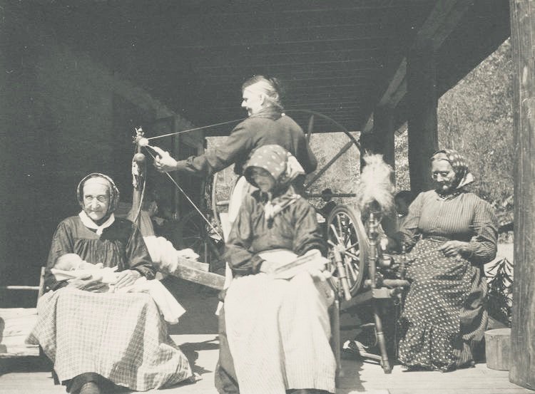 Granny Magic: The Herbal Healers of Appalachia – Echoes of Appalachia